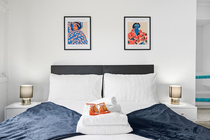 Cosy 3-bed Home Near Birchwood Business Park - Warrington