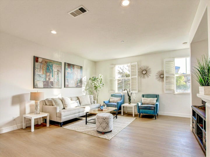 Newbuilt Beautiful 4bedrooms4bathrooms Neardisney - Anaheim