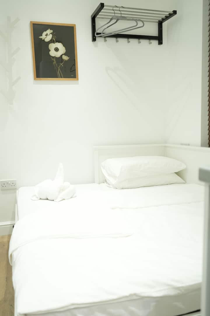 Concept Rooms 6 – Standard Double | Enfield Town - Enfield