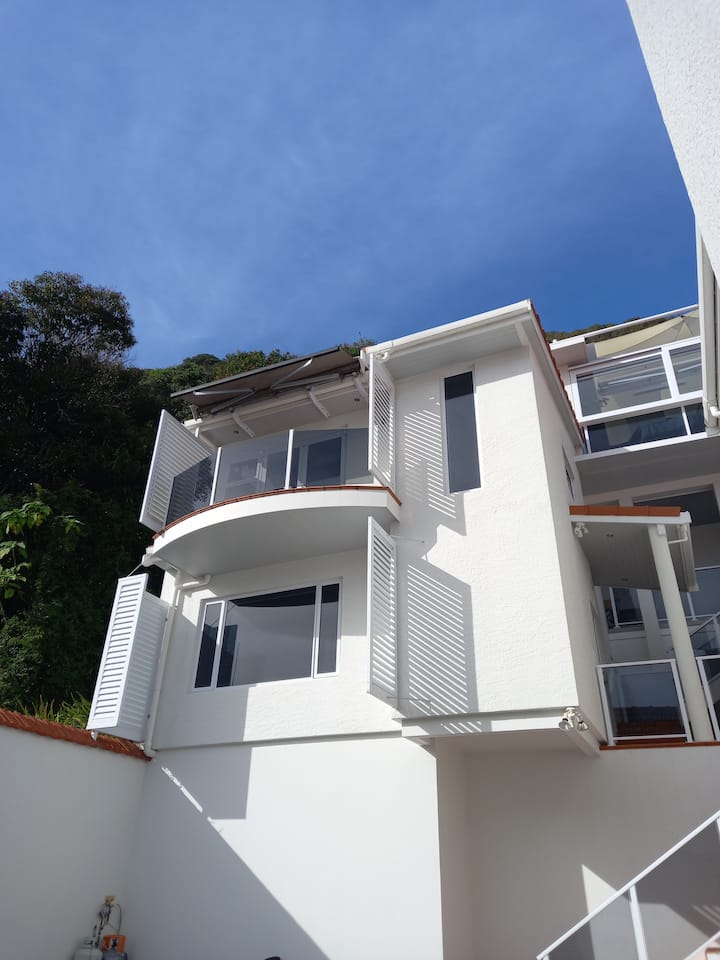 Kohi Point Villa - Whakatane