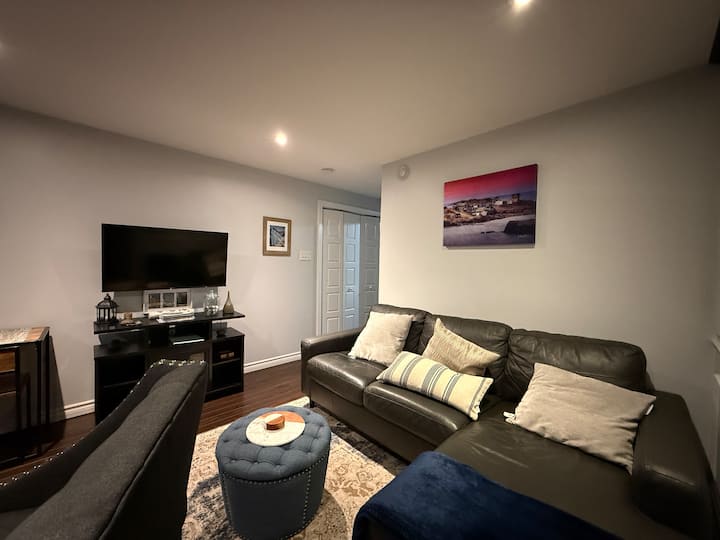 Charming 1br Suite | Above-ground, Step-free - Paradise