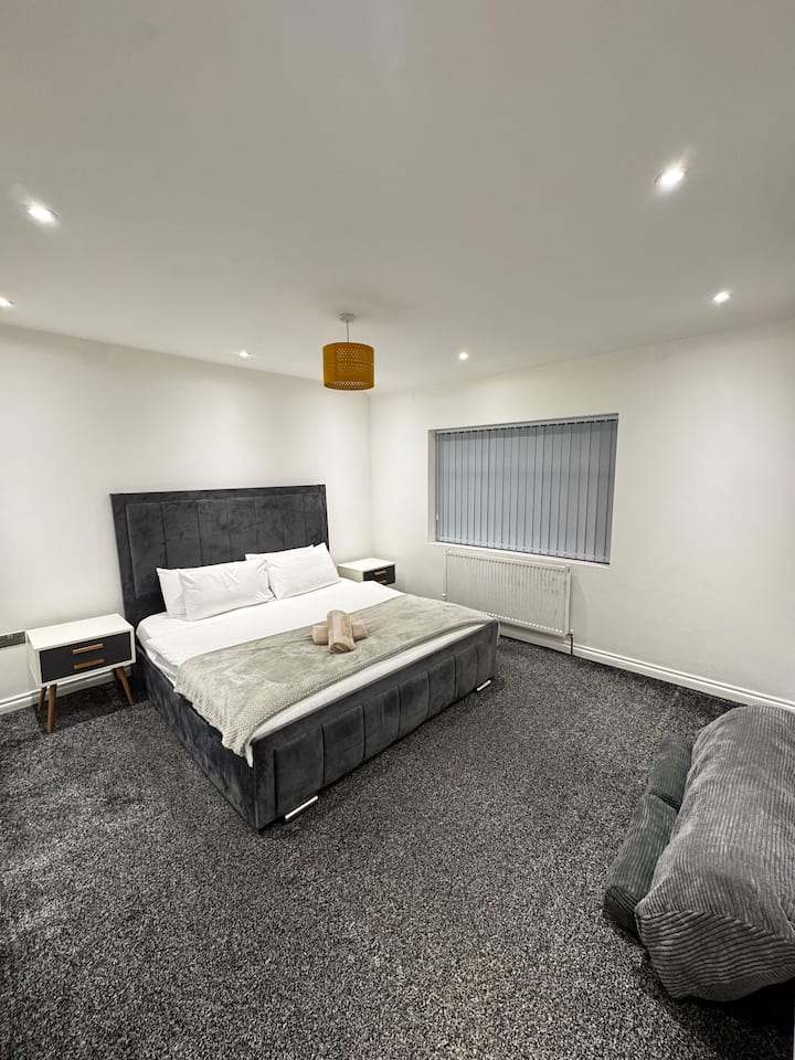 Willow Haven - Manchester