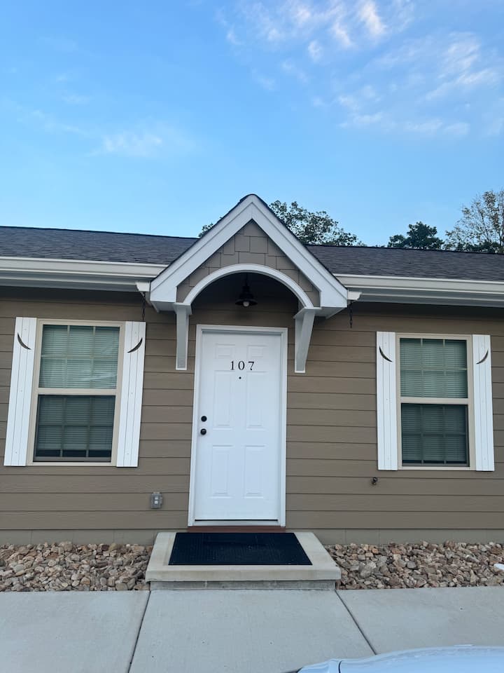 The Charleston Cottage 107 - Charleston, TN