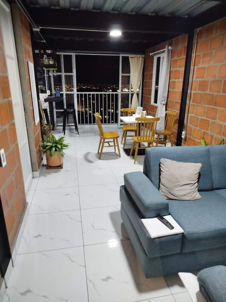 Tranquilo Y Acojedor Apartamento En Cali, Valle - Cali