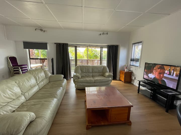 Centre And Convenience Vacant Home - Tuakau