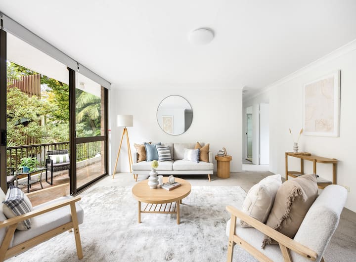 Convenient Comfort: 3 Bedrooms, 2 Baths, Parking - Manly