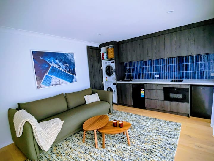 Chic Bondi Retreat - Walk To Beach, Shops & Cafés - Coogee