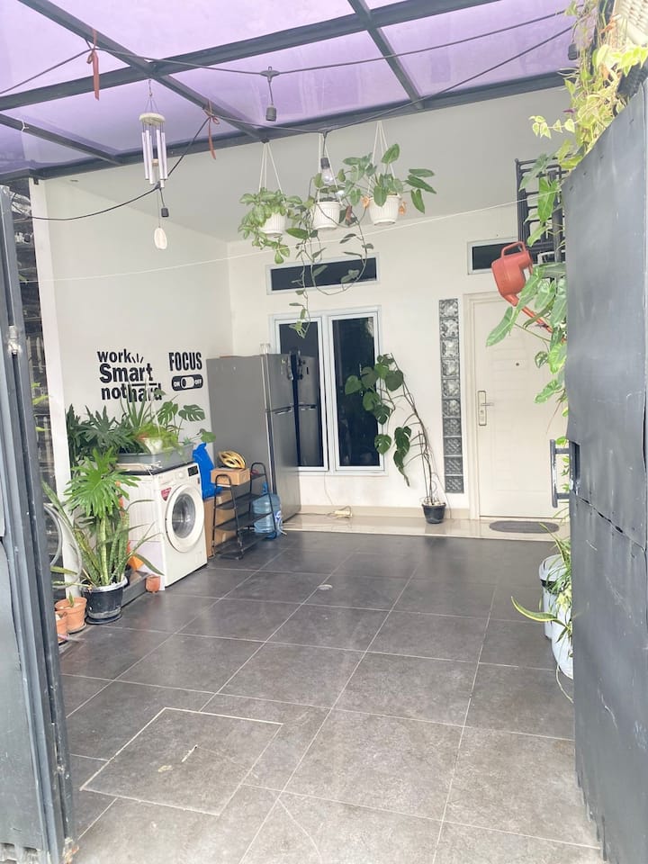 Modern Townhouse Fully Furnished - Bandung