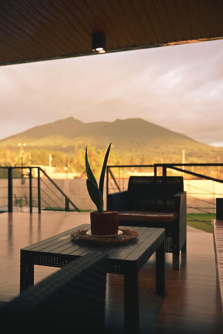 Bale Kapeyapan (Peace And Coffee) - Arayat