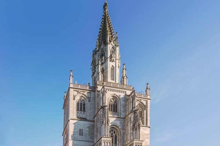 Atelier Münsterblick: Ferienwohnung In Der Kirche - Kreuzlingen