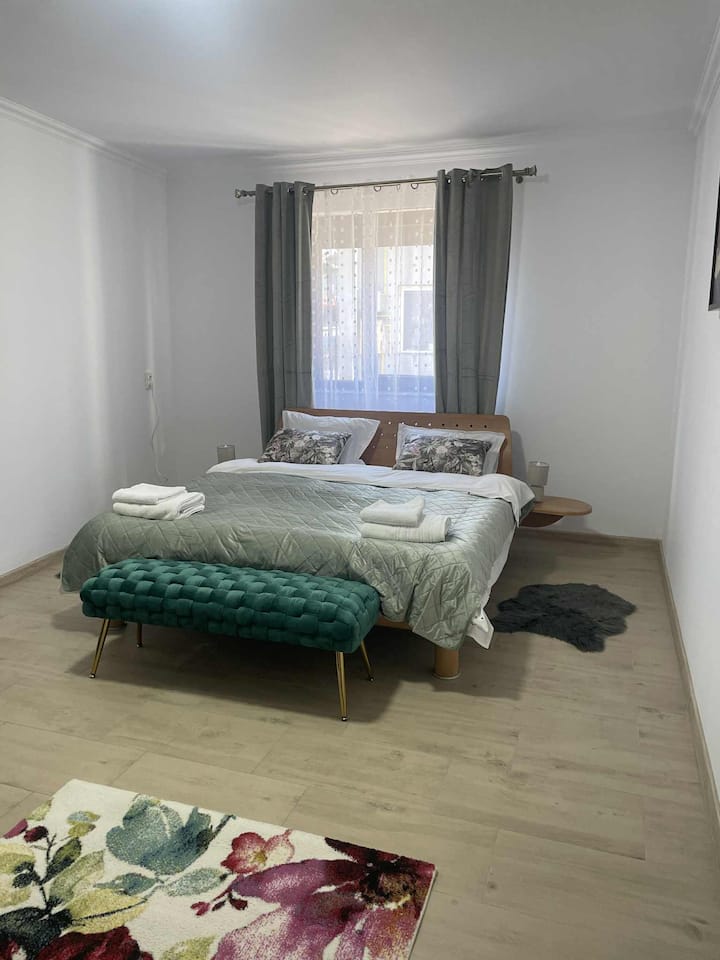 Confortabil,spatios Si Primitor - Siret