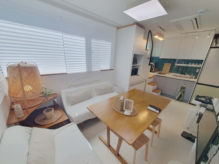 3룸 넓은집/옥탑테라스 감성숙소/명동,청계천,산공원,Ddp 20분/강남, 남산 경복궁30분 - Seoul