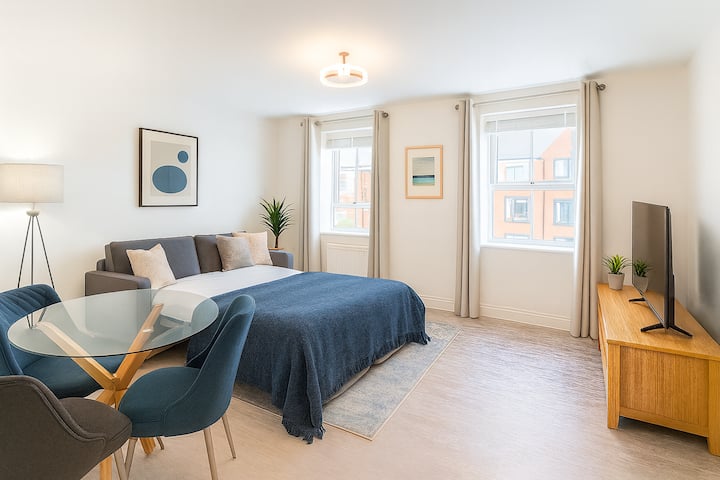 Entire Apartment In Milton Keynes - Woburn Safari Park