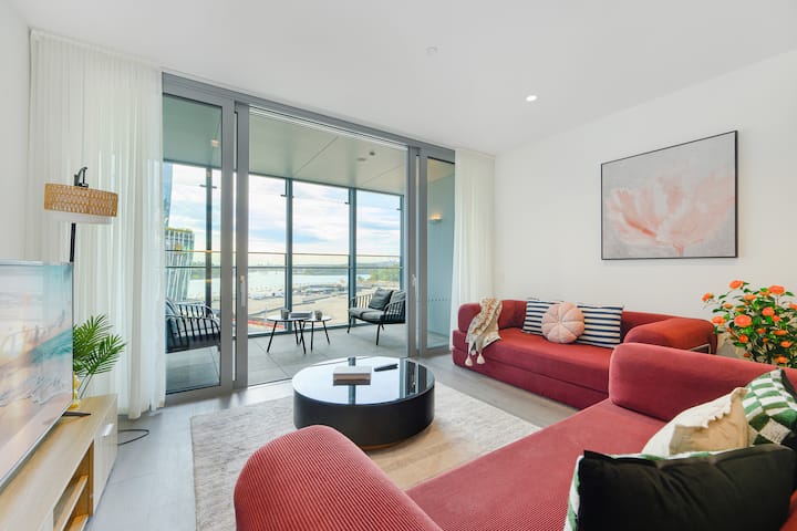 Sydney Cbd Modern Apt With Pool/gym/parking 8 Ppl - Sydney