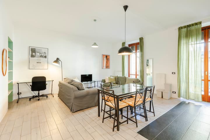 La Mole Du Cinéma [2br + Terrace] - Turin