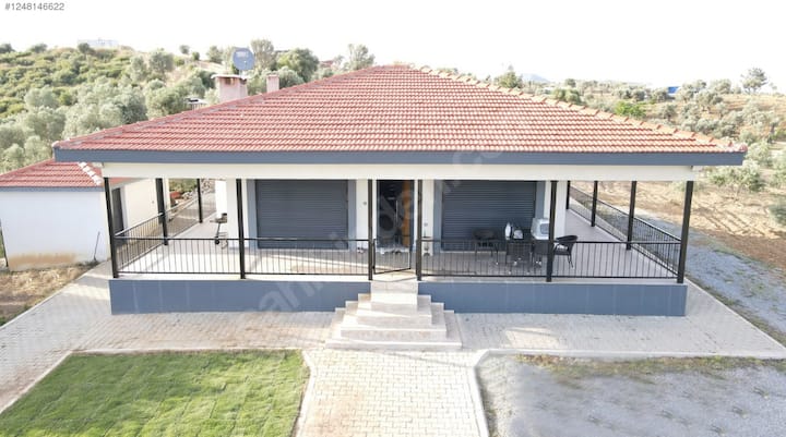 Huzur Dolu Bir Yer - Menderes