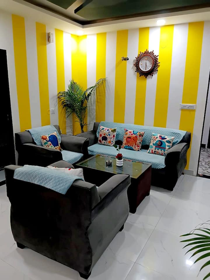 Stylish 3bhk With Balcony & Terrace | Jaipur - Jaipur