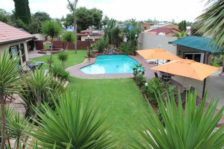 Petra Guesthouse - Edenvale