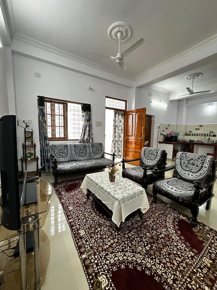 Stylish 2bhk Apartment | Comfort & Convenience | - Hyderabad