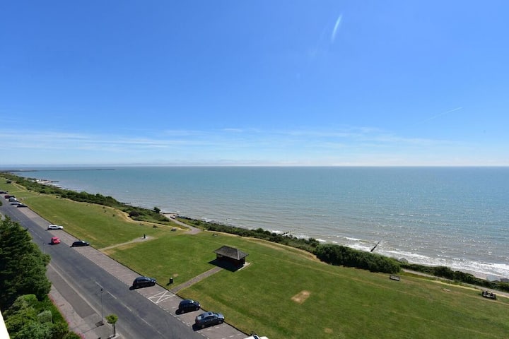 Penthouse - Best View In Frinton - Frinton-on-Sea