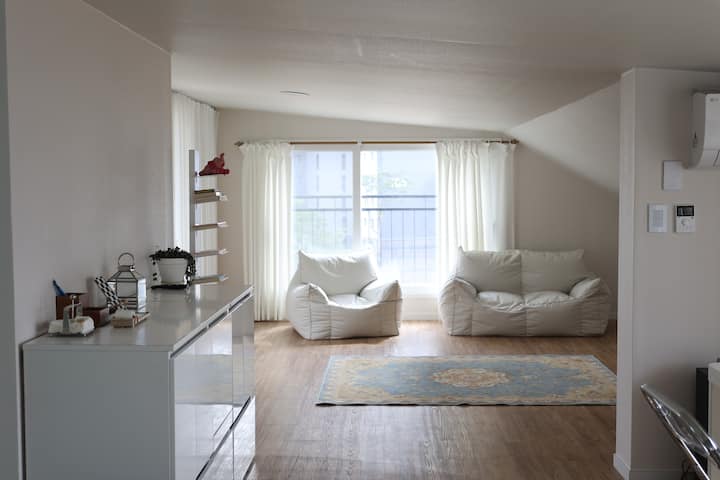 옥탑방 봄 - 관산동