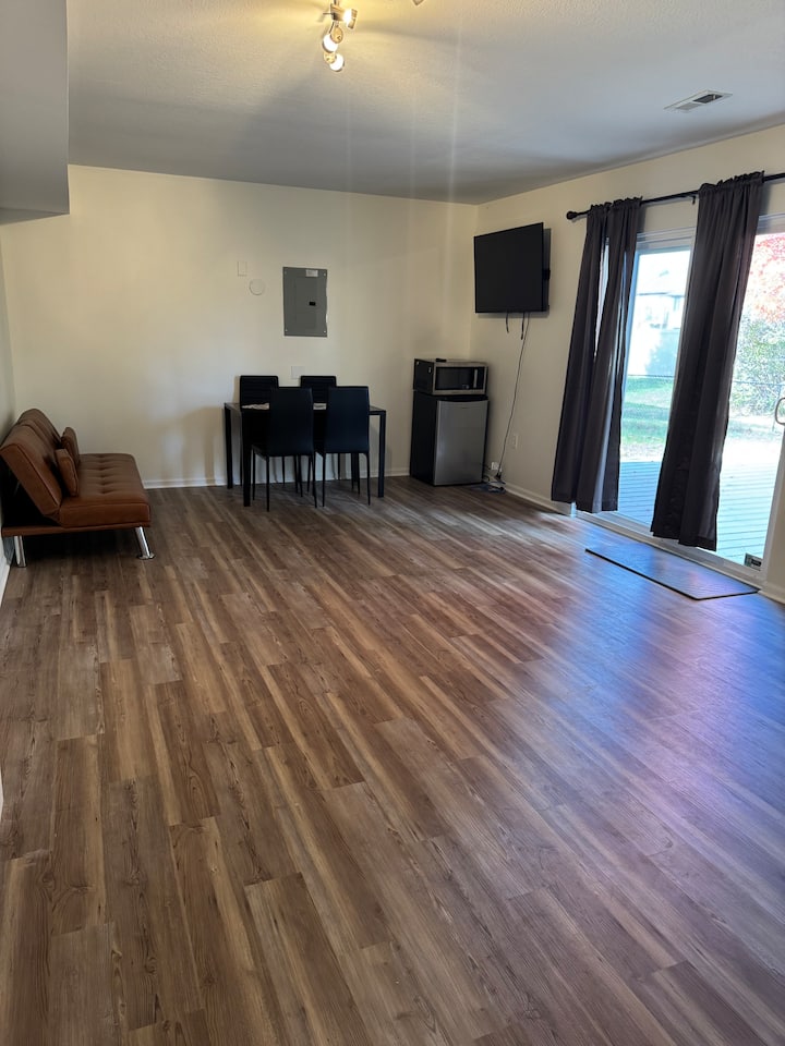 Ground Level Private Unit With Separate Entrance - Westland, MI