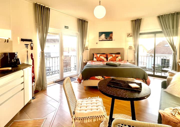 Spacious Studio With Partial Sea Views - Nazaré