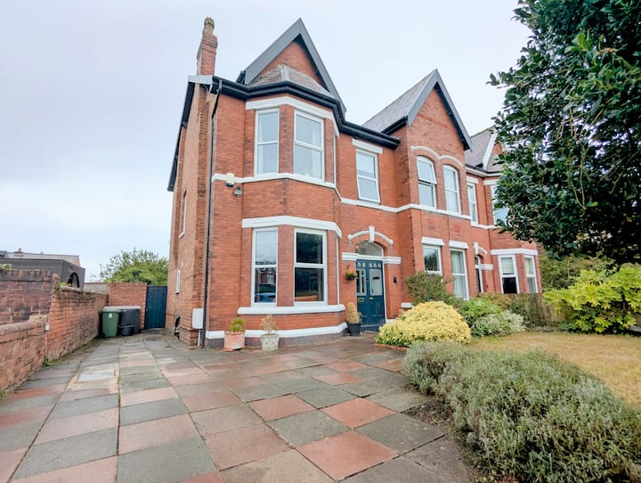 Golf At Forest Road, Southport - 사우스포트