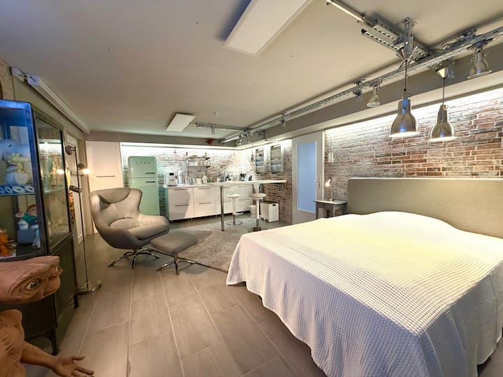 Modernes Apartment Im Industriedesign - Bonn