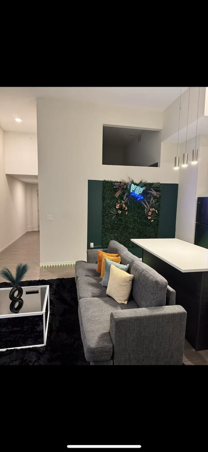 Downtown 1br With Gym, Rooftop, And Game Lounge - Cleveland, OH