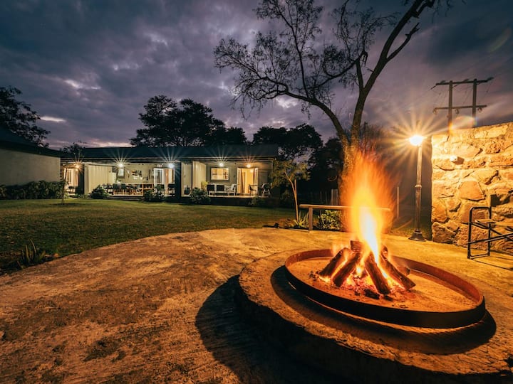 Shed 1 - Two-bedroom Apartment - Vaalwater