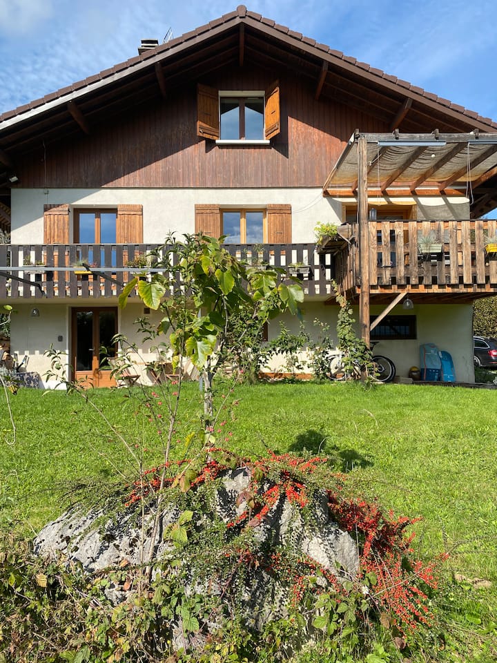 Maison Tout Confort Avec Cheminée Et 3 Chambres - Doussard