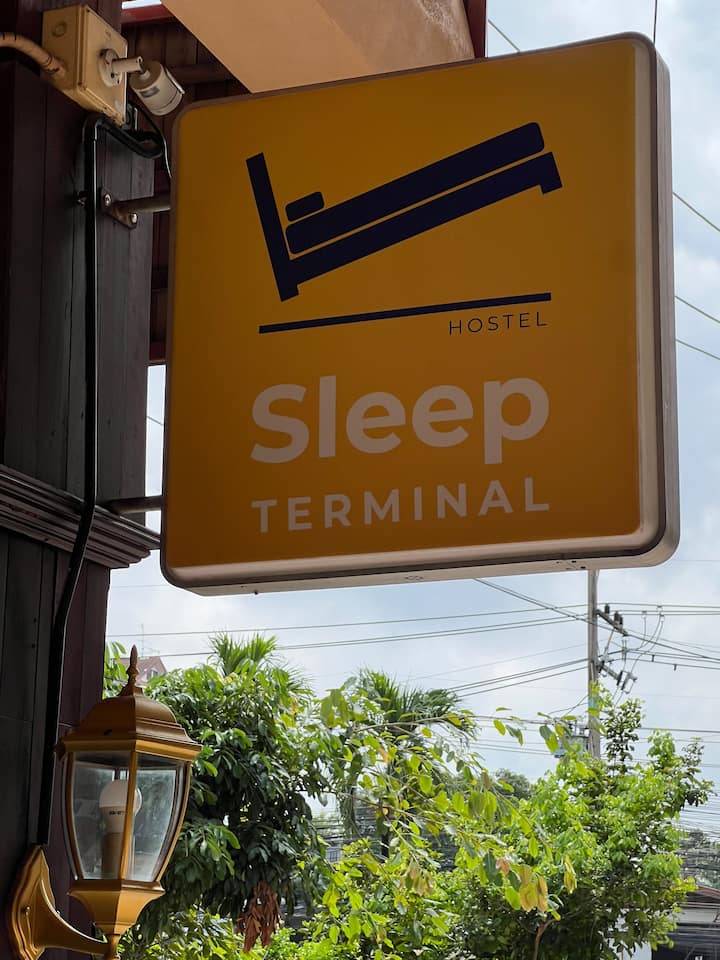 Room No. 4 Sleep Terminal Hostel - Chiang Mai