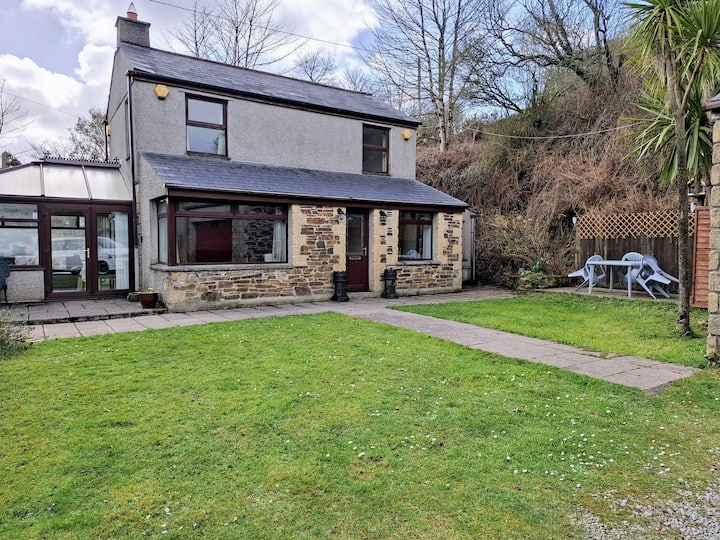 Coombe End Cottage - Camborne
