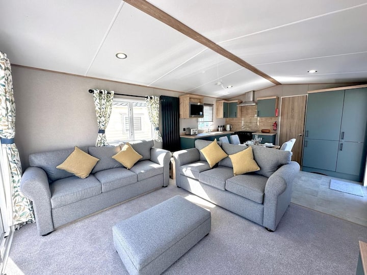 Modern Caravan (2025) With Decking - Morecambe