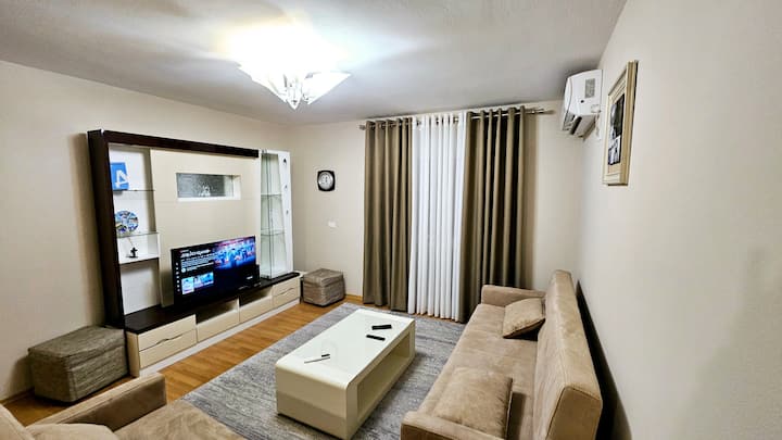 Tirana Center-aal - Tirana