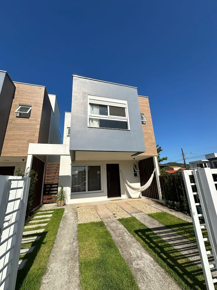 Casa Nova, Espetacular E Completa! - Garopaba