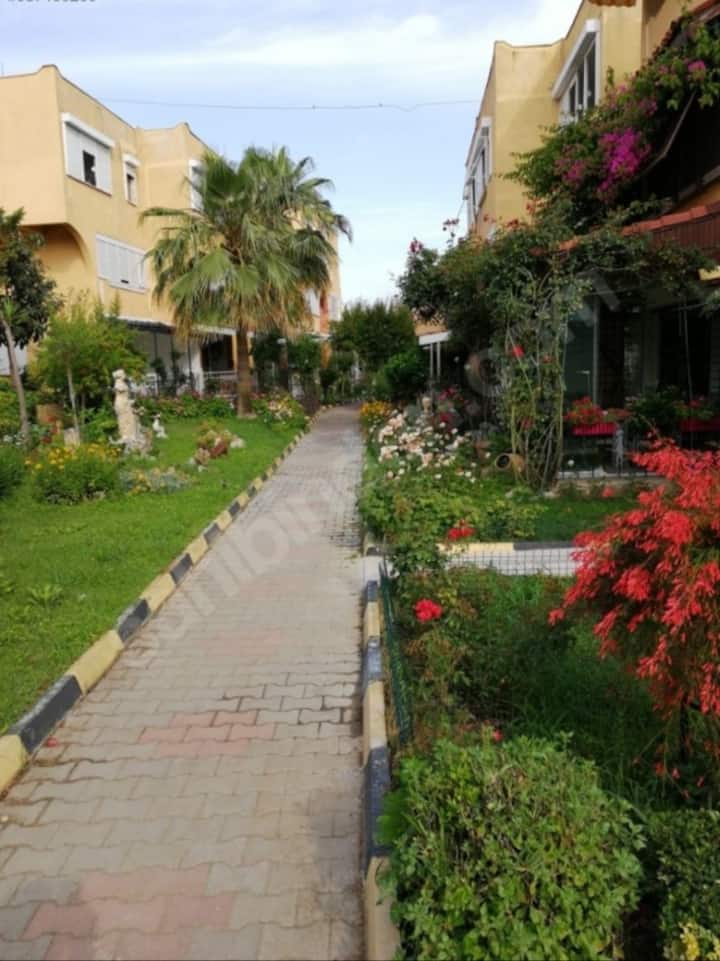 Antalya-manavgat Kamelya 3 Sitesinde Denize Yakın - シデ