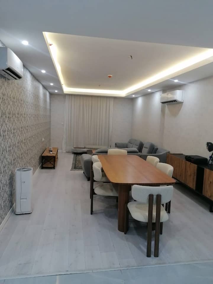 4 Bedroom Apartment In Golden Area - Iraq