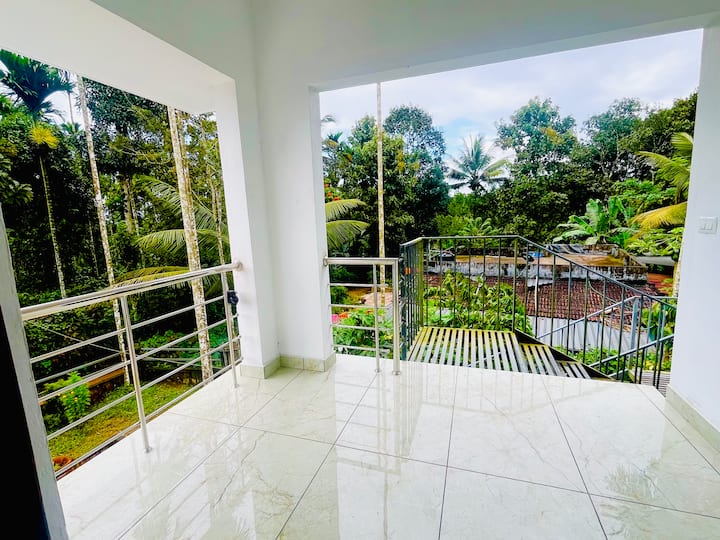 Nilavu Homes B - ワイナード