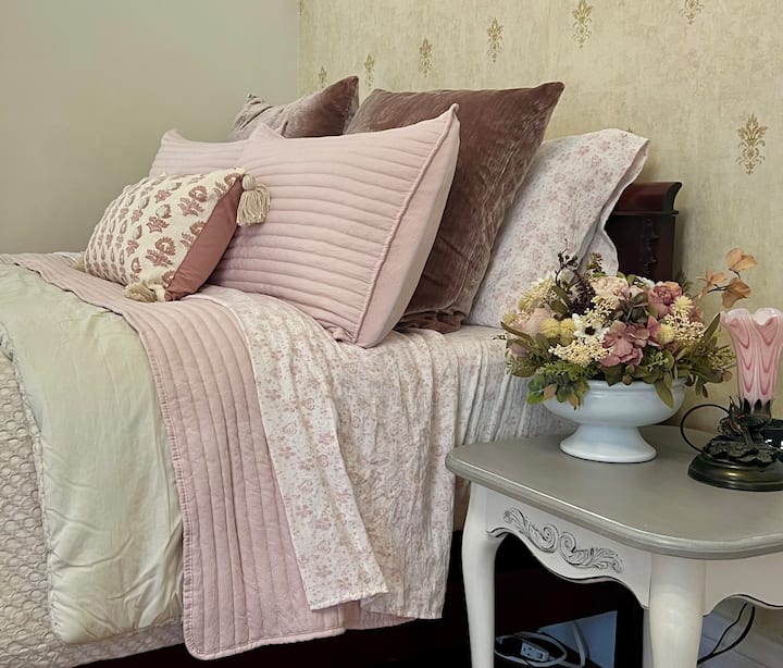 Ann Street Inn & Garden Historic Bed&breakfast - Beaufort, NC