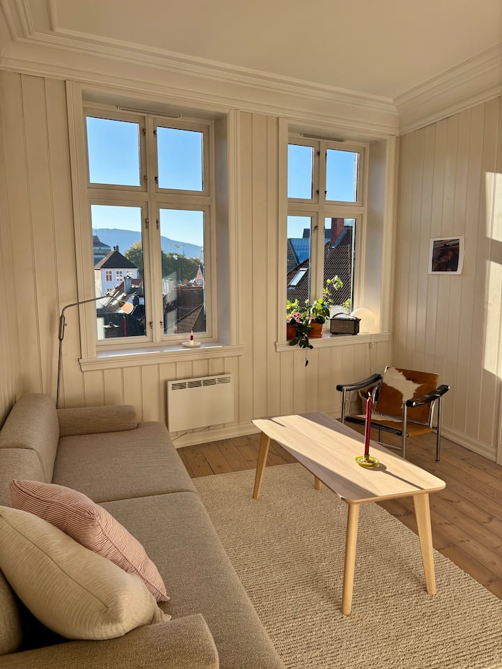 Sentrumsnær Bygårdsleilighet I Sjarmerende Område - Bergen