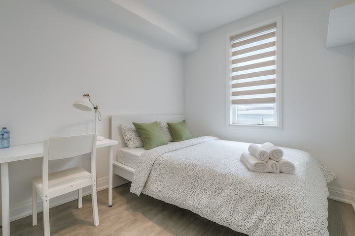Room By Subway | Private Bathroom & Shared Kitchen - Toronto