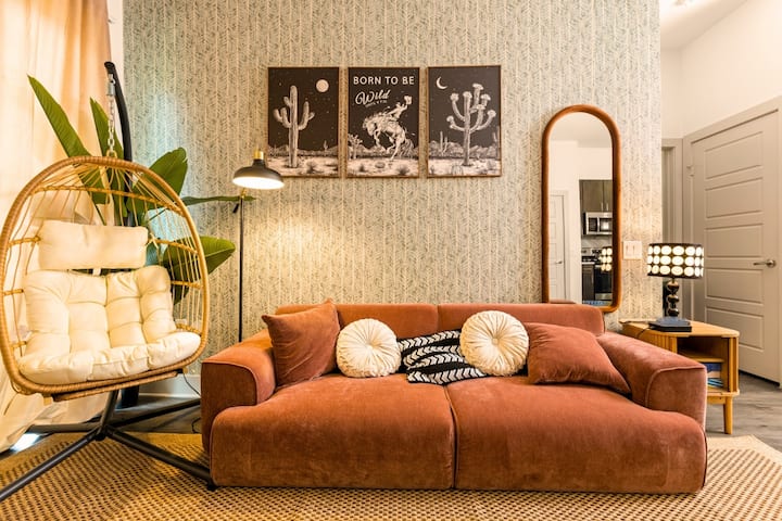 Shuffleboard Apt W/ Resort Pool - Northwood Hills - Dallas