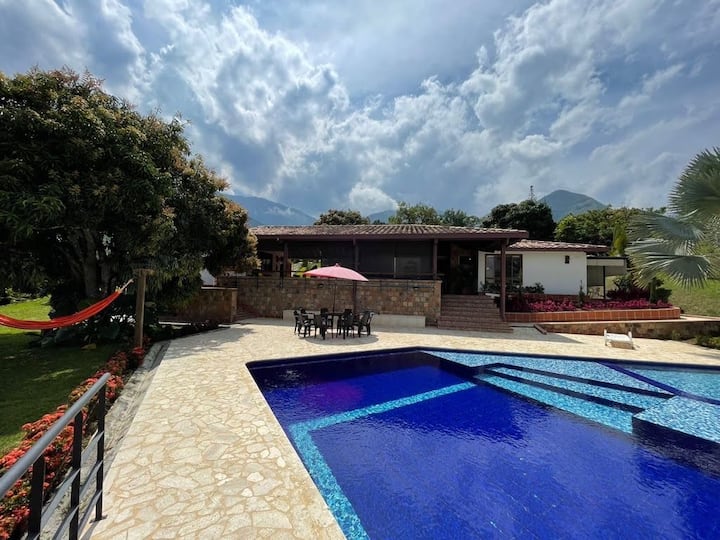 Finca Amplia Con Piscina - Ideal Para Grupos - San Jerónimo