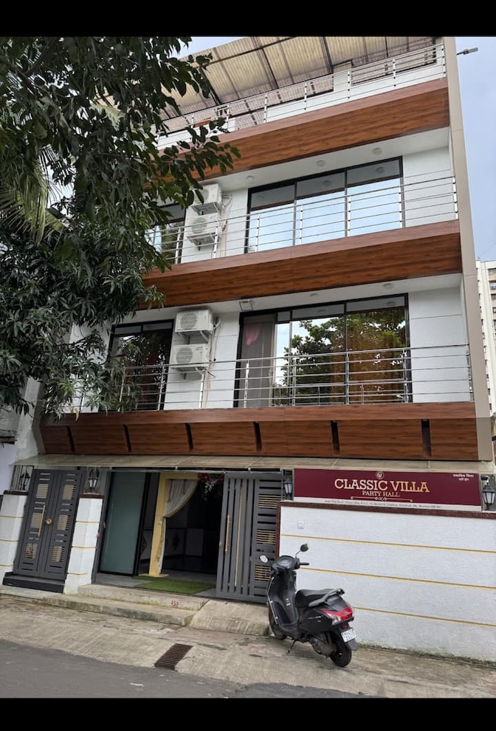 New Spacious 4bhk Apartment In Kandivli Wst Mumbai - Mumbai