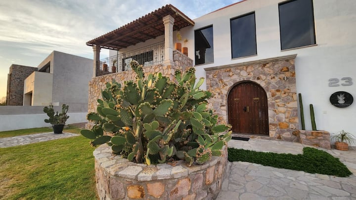 Casa Cactus, Loma Bonita, Zirándaro - San Miguel de Allende