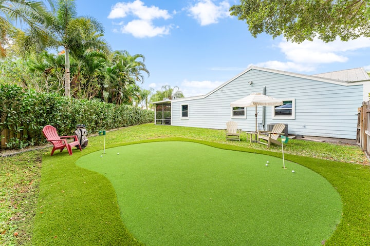 The Club House - Putting Green And Jacuzzi - Jupiter, FL