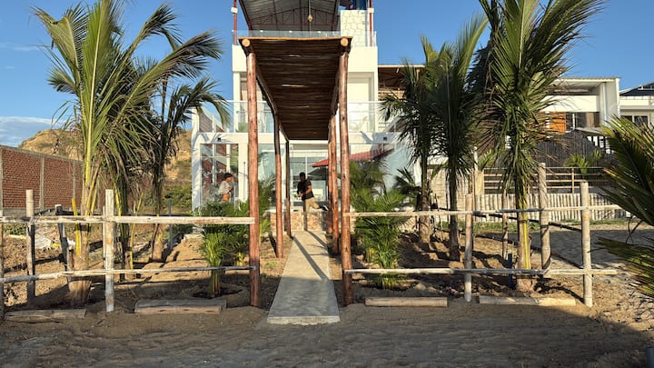 Casa Suárez 814 En Zorritos - Perú