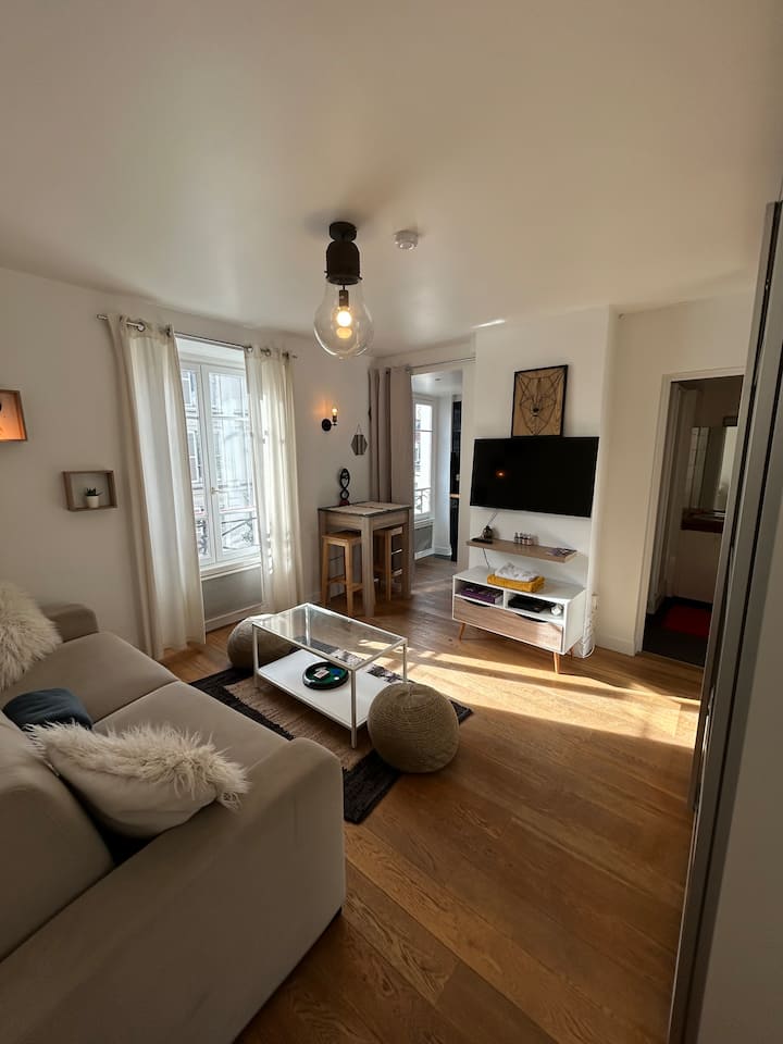 Nid De Charme En Plein Cœur De Paris - Paris